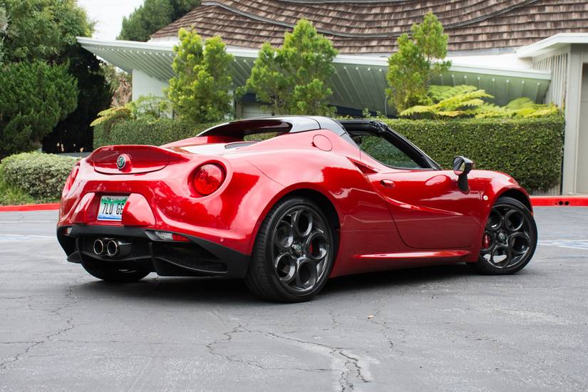 10 Sports Cars With The Best MPG (10 That Leave Wallets Empty)