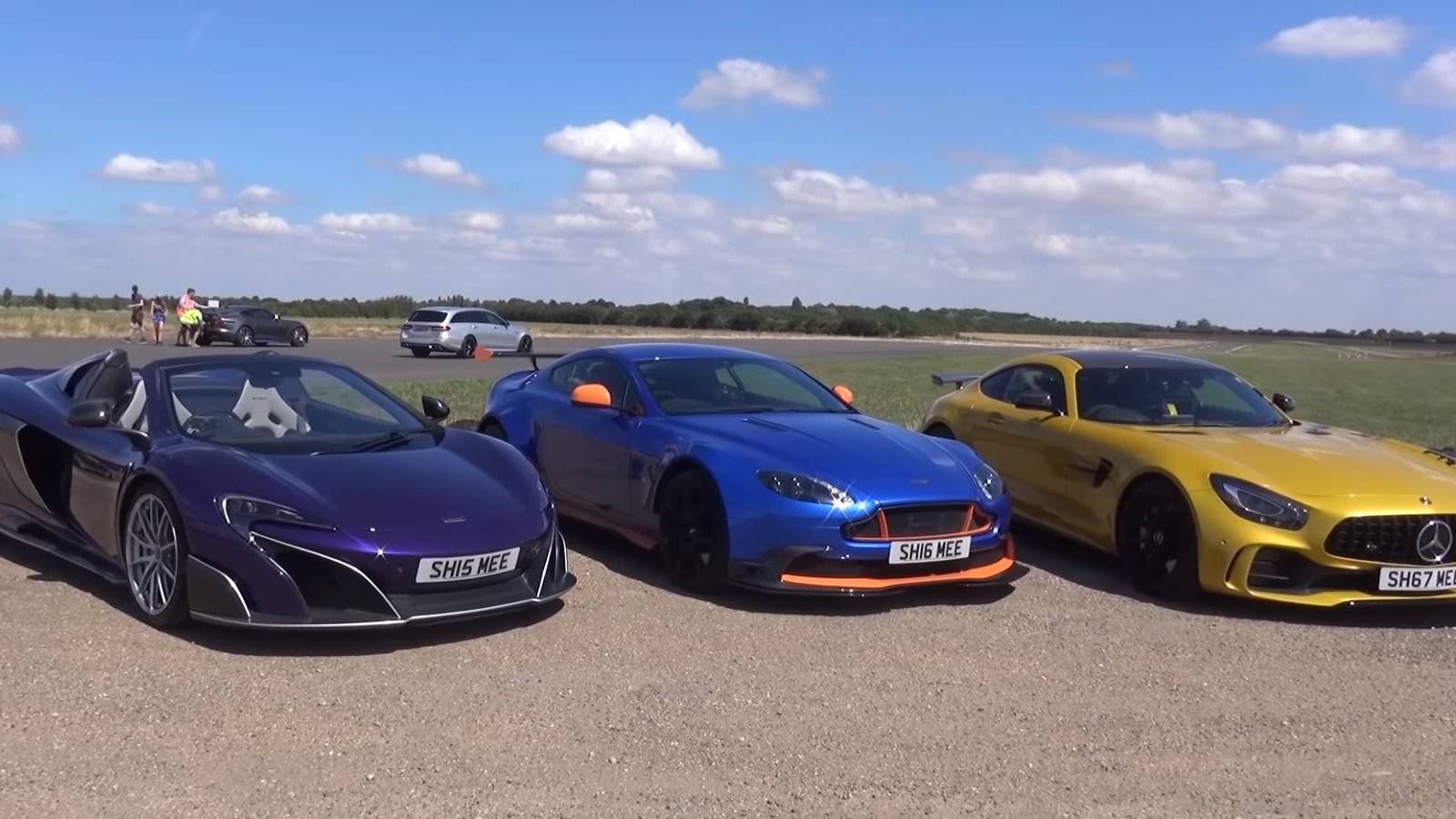 Aston Martin Vantage GT8 Races McLaren 675LT & Mercedes-AMG GT R On ...