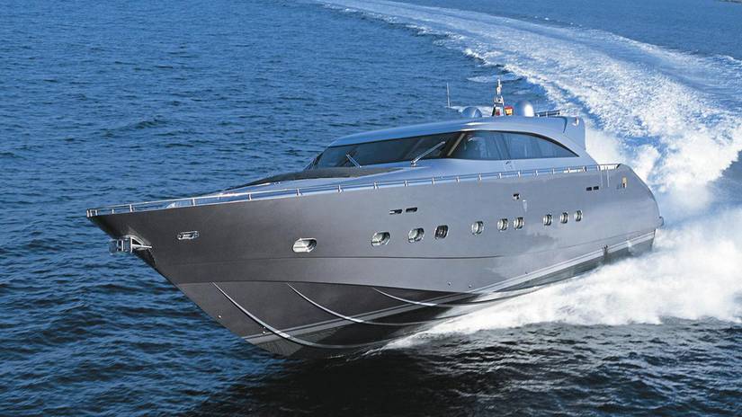 25 Fast Boats That Can Outrun The Coast Guard