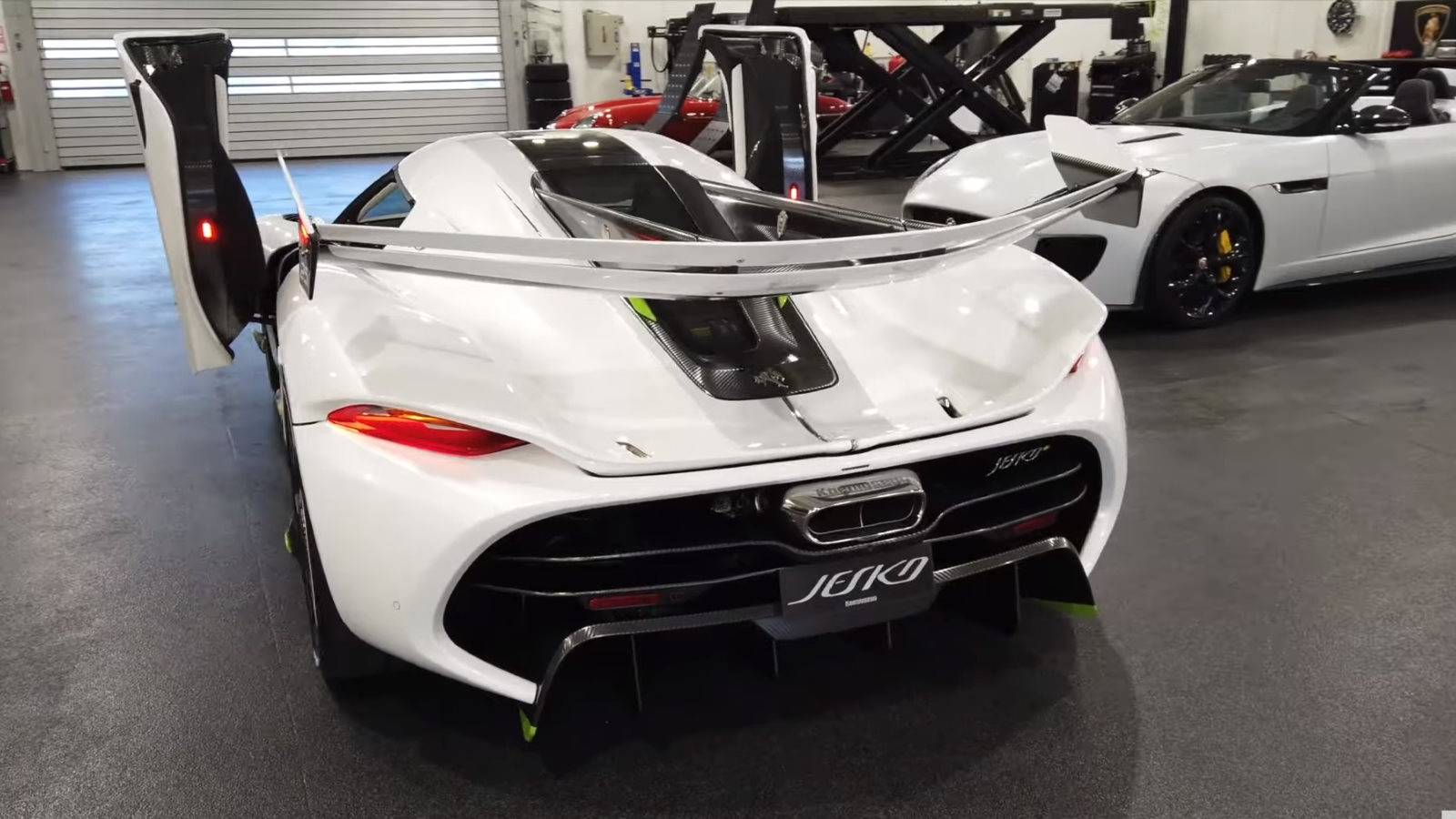 New Video Gets Up Close And Personal With Koenigsegg's 1,600 HP Jesko ...