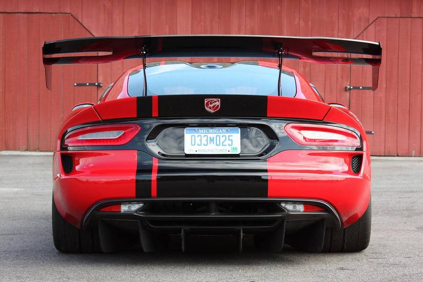 Pros & Cons: Adding A Spoiler To Your Car