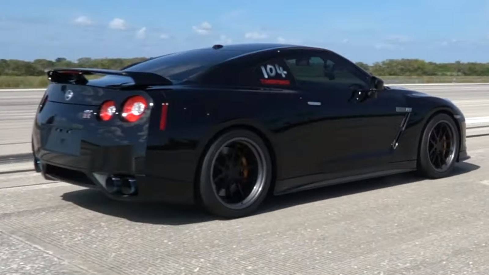What Happens When A 1,100-HP Nissan GT-R Takes Top Speed Test?