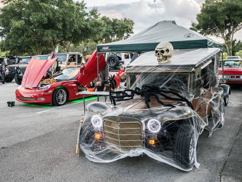10 Best Car Halloween Costumes