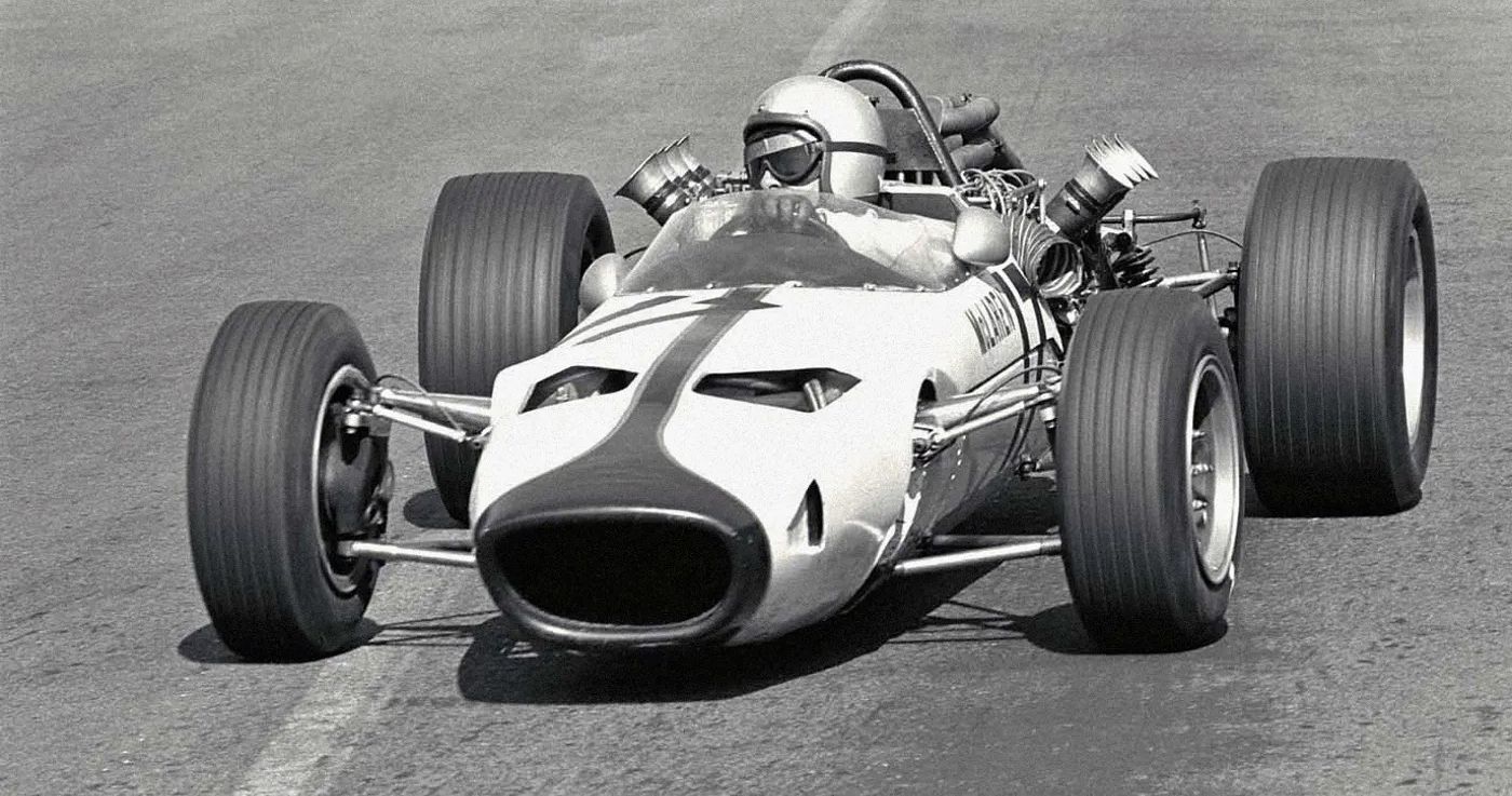 The Birth Of McLaren F1's M2B In Focus | HotCars