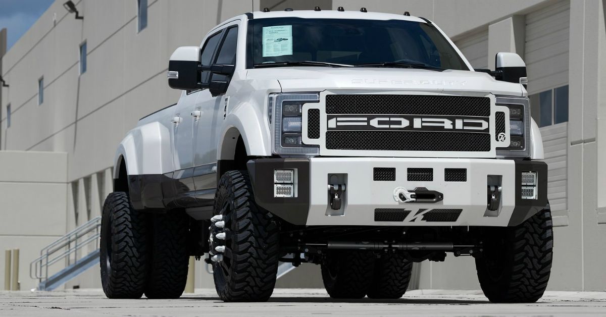 15 Larger Than Life Photos Of The Ford F-450 We Simply Can’t Get Enough Of