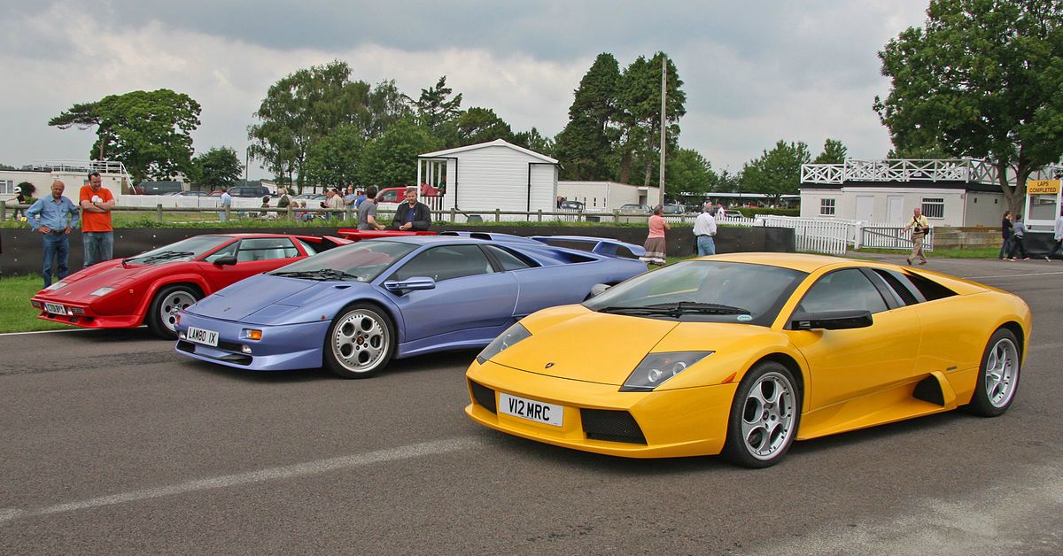 15 Photos Of Lamborghini Supercars Through History | HotCars