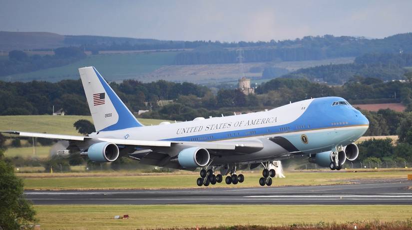 15 Stunning Images Of The Evolution Of Air Force One
