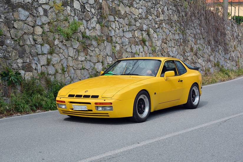 10 Cars That Look Amazing In Yellow (5 That Look Hideous)