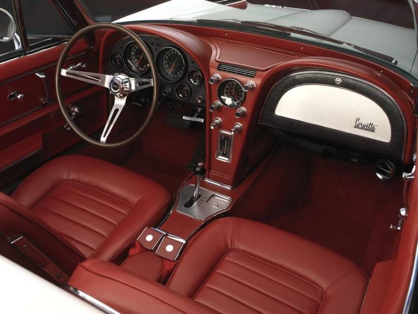 These '60s American Car Interiors Are As Glamorous As It Gets