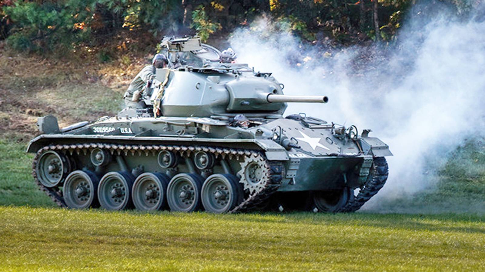 Massachusetts Museum Offers WWII Tank Driving Program