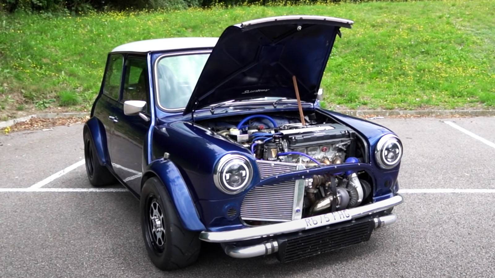 Check Out This 370 HP VTEC-Swapped Mini Cooper