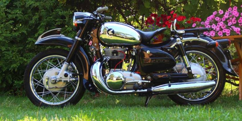 Here Are The 10 Most Beautiful Japanese Classic Motorcycles We've Ever Seen