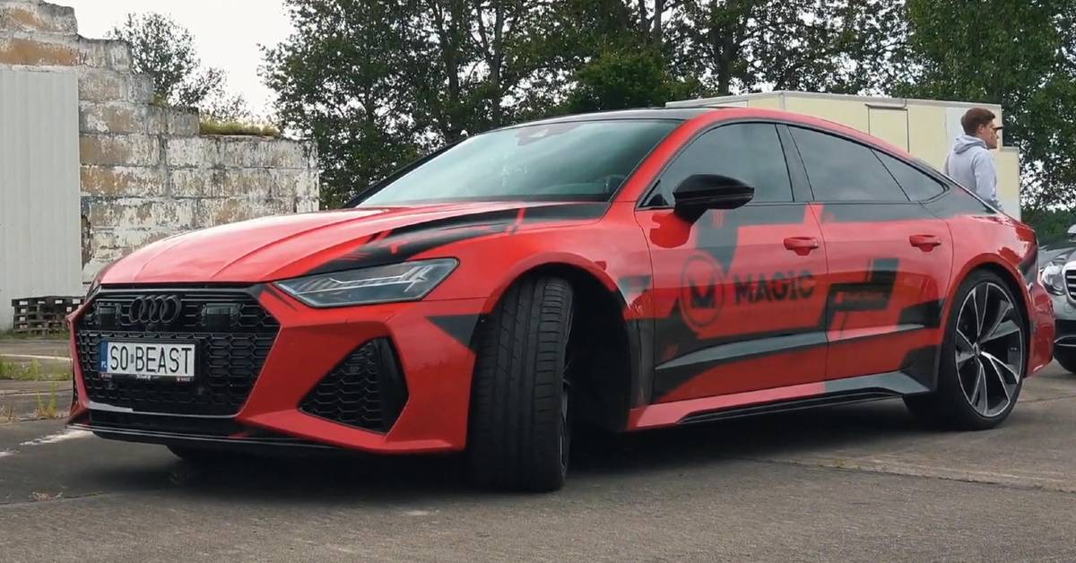 This 900HP Audi RS7 C8 Sportback License Plate Says “So Beast” For A Reason