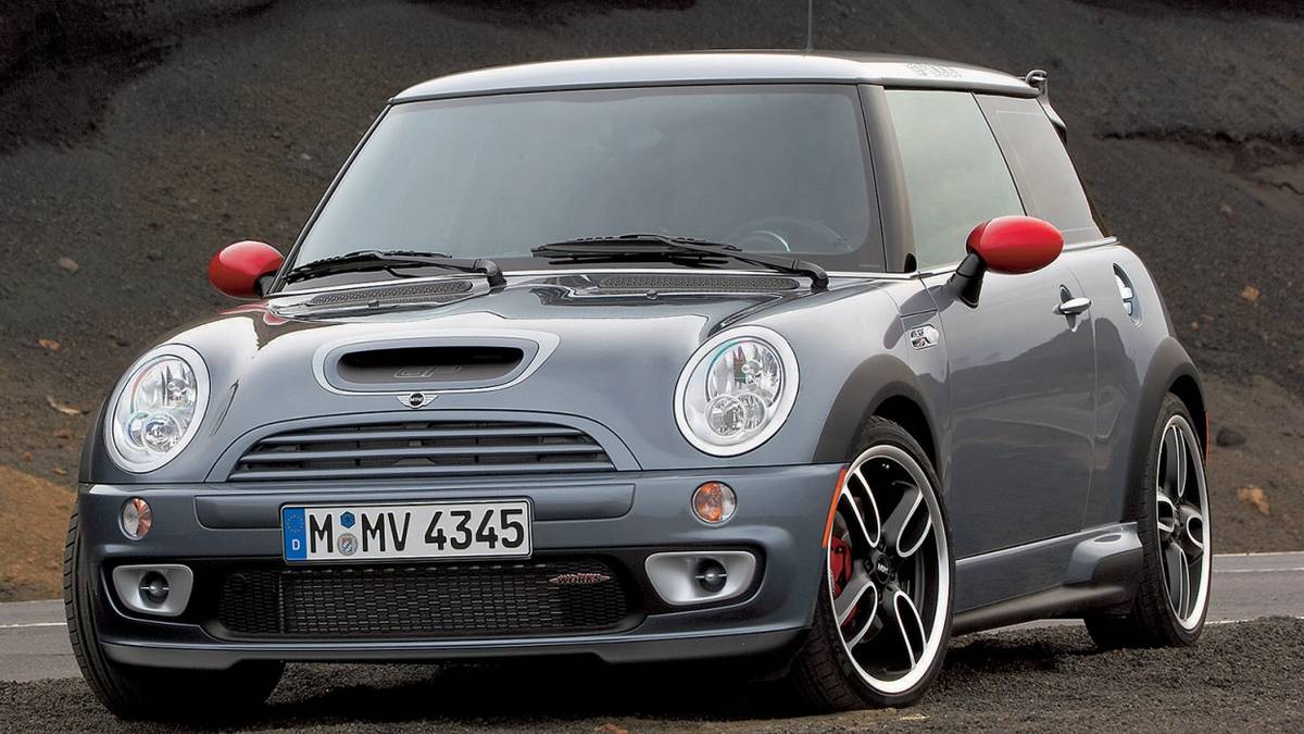 5 Reasons Why The R56 Mini Cooper S Is Awesome (5 Reasons Why We'd ...
