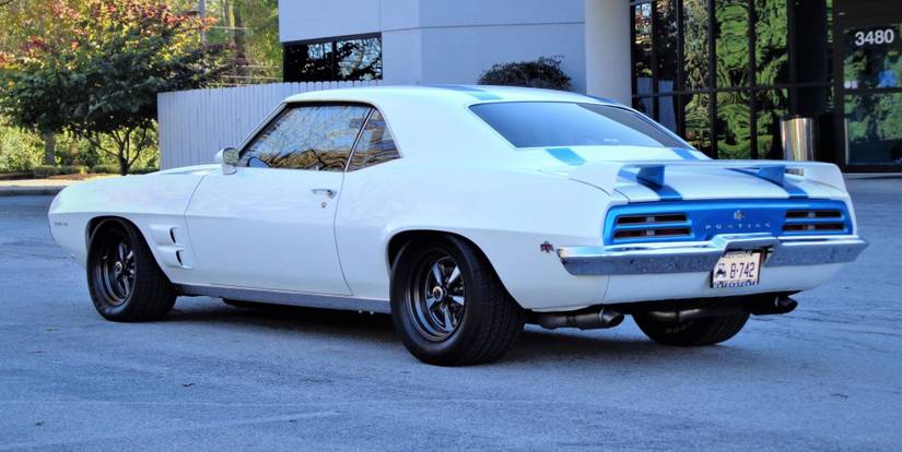 This Is What Perfectly Modified Pontiac Firebirds Look Like
