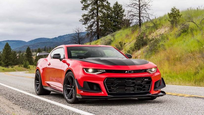 The Chevrolet Camaro ZL1 1LE Is A Track Born Street Destroying Muscle Car