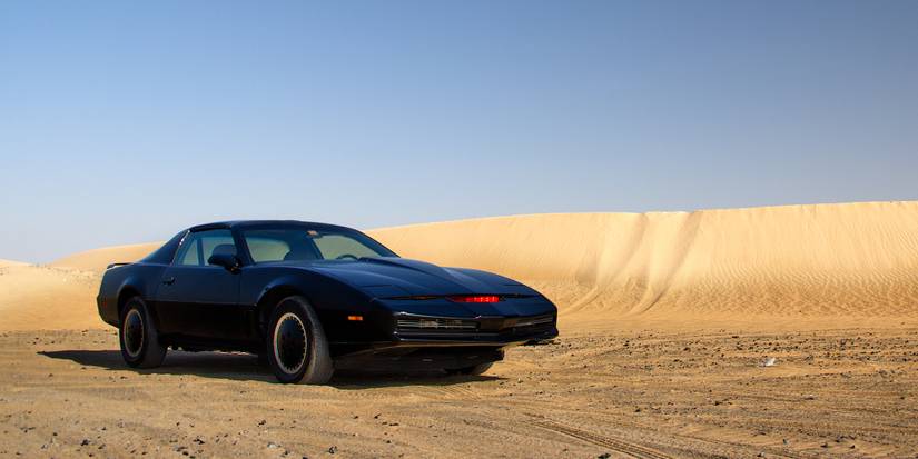 Knight Rider: Every Cool Feature Inside KITT