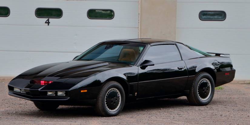 Knight Rider: Every Cool Feature Inside KITT