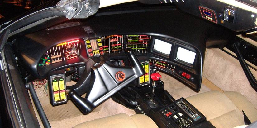 Knight Rider: Every Cool Feature Inside KITT