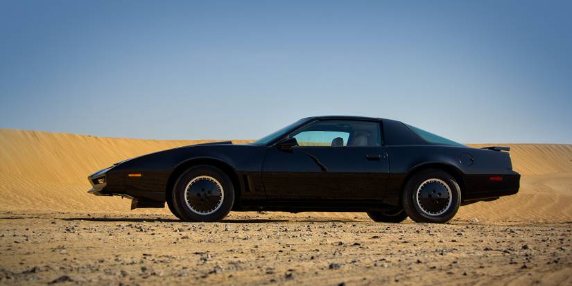 Knight Rider: Every Cool Feature Inside KITT
