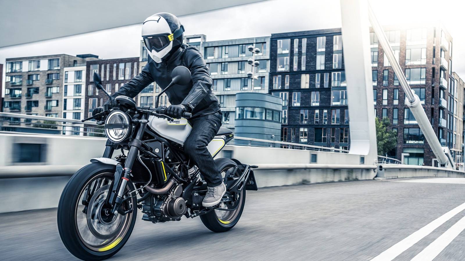 Here's What To Know Before Buying A Husqvarna Vitpilen 401