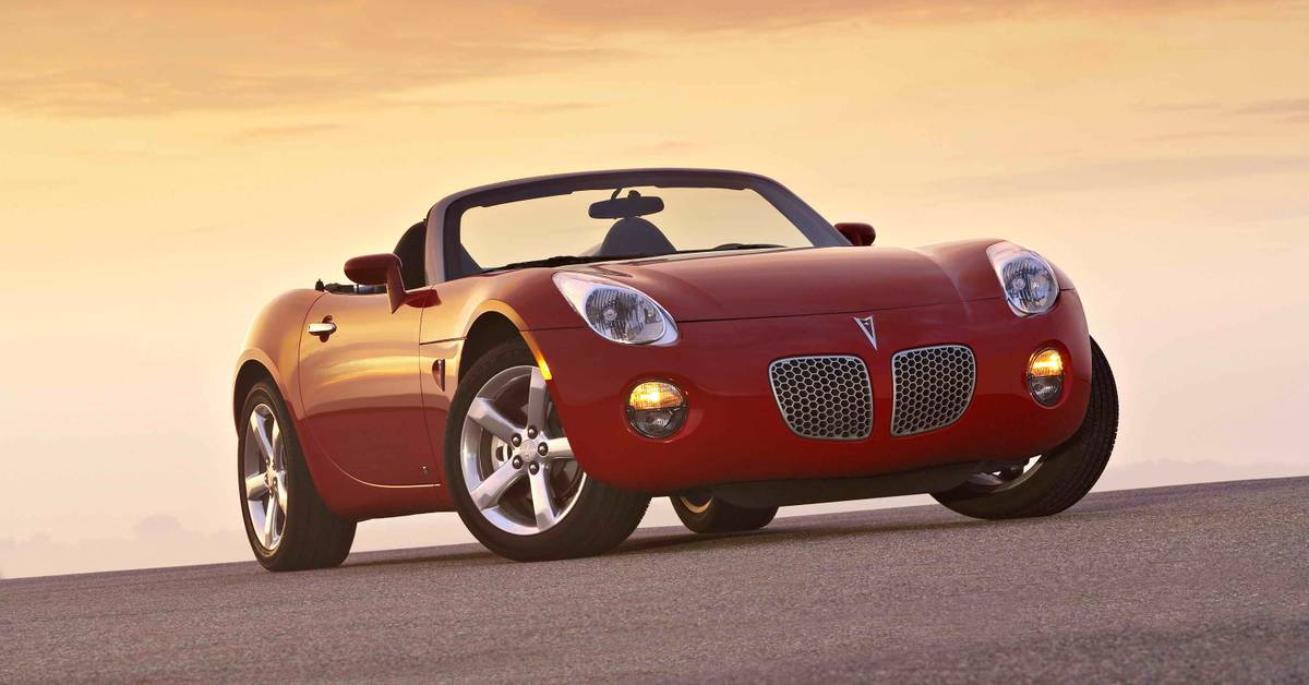 Pontiac Solstice Logo