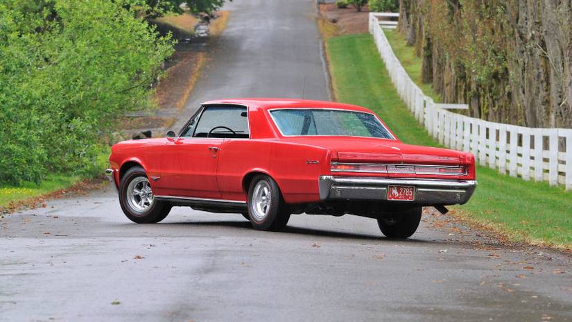 10 Influential Car Designs That Changed The Game