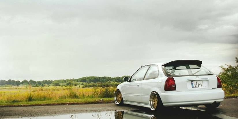 10 Of The Coolest Slammed Honda Civics