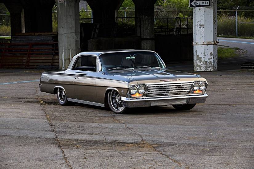 10 Classic American Luxury Cars Modified To Perfection