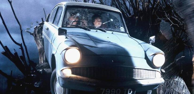 A Detailed Look At The Ford Anglia From Harry Potter And The Chamber Of ...