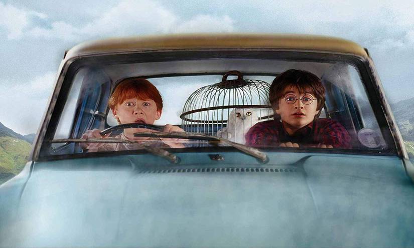 A Detailed Look At The Ford Anglia From Harry Potter And The Chamber Of ...