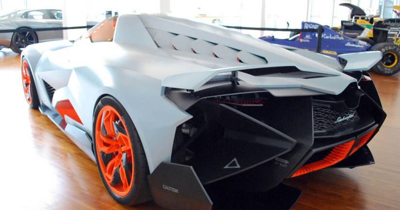 5 Lamborghinis That Were Modified To The Next Level (5 Factory Lambos ...