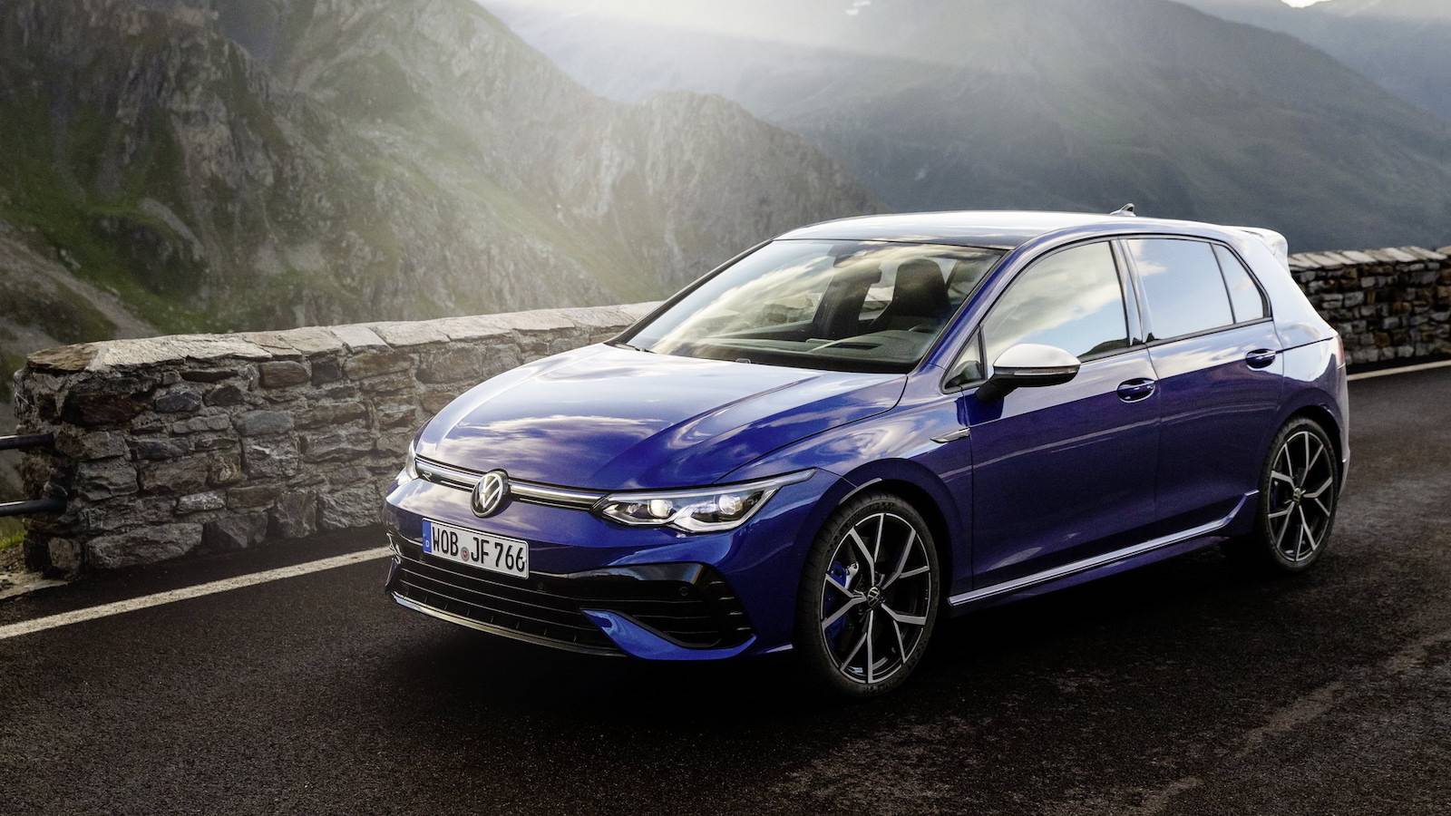 2022 Volkswagen Golf R: Costs, Facts, And Figures