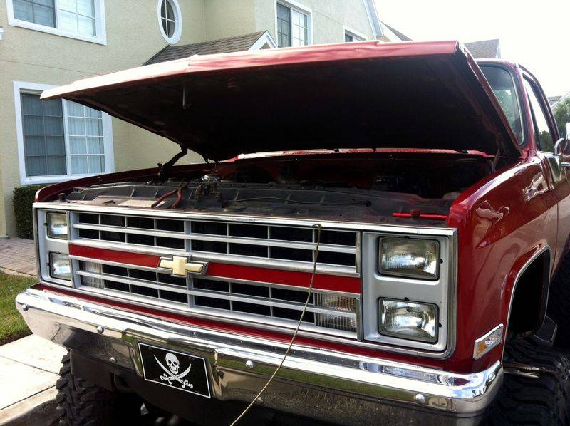 Here's How Much A Classic Square Body Chevrolet Suburban Is Worth Today