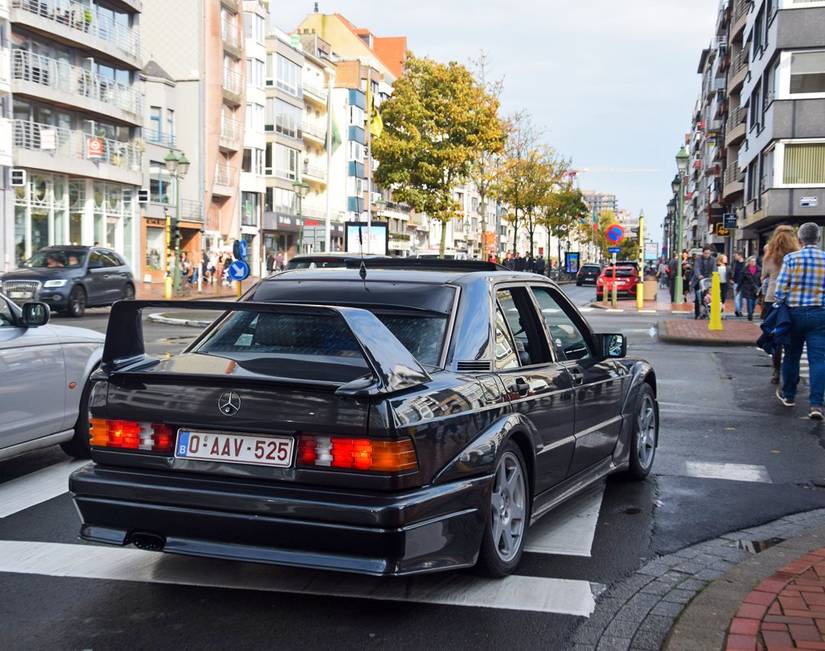 Here's What Made The Mercedes-Benz 190E Evolution I And II So Awesome