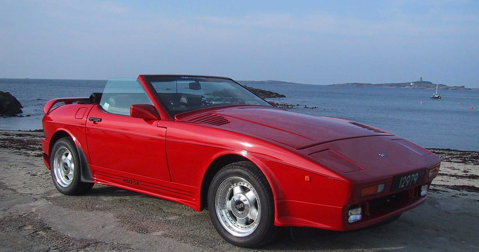 10 Ridiculously Fast Classic Performance Cars You Probably Forgot Existed