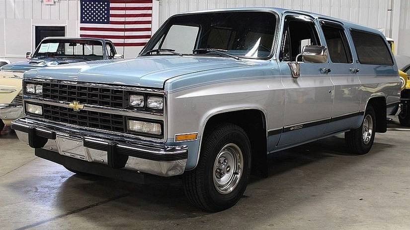 Here's How Much A Classic Square Body Chevrolet Suburban Is Worth Today