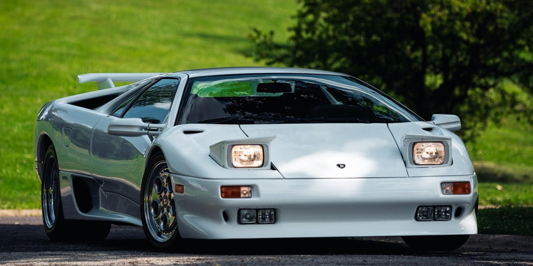 10 Coolest Italian Sports Cars From The '90s | HotCars