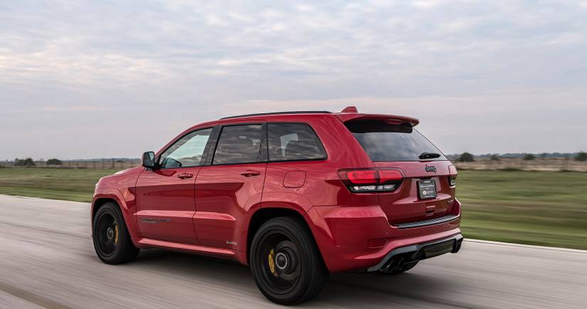 Here's Why You Should Consider The 2021 Jeep Grand Cherokee Trackhawk