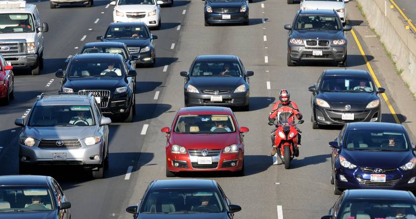 10 Essential Riding Habits Every Motorcyclist Needs To Know