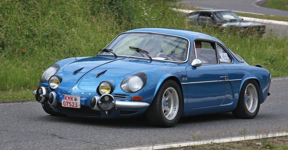 10 French Cars Everyone Should Drive At Least Once