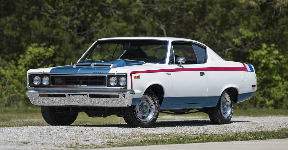 10 Defunct Car Brands And Why They Lost The Game