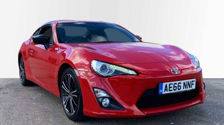 5 Reasons We’d Buy A Toyota GT86 Over GR86 (5 Things The GR86 Does Better)