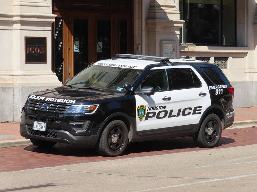 Watch: Dodge Challenger Hellcat Races Ahead Of The Cops In A High-Speed ...