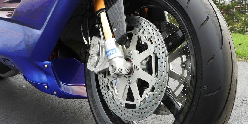 8 Fast Facts About The World's Fastest Motorcycle, the MTT Turbine ...