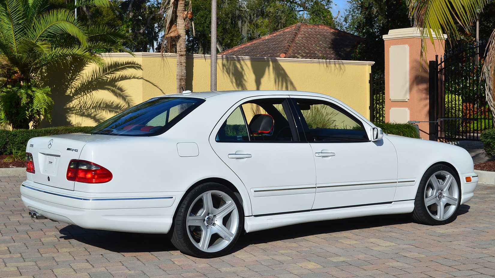 10 Luxury Cars So Reliable, They Should Have Never Depreciated