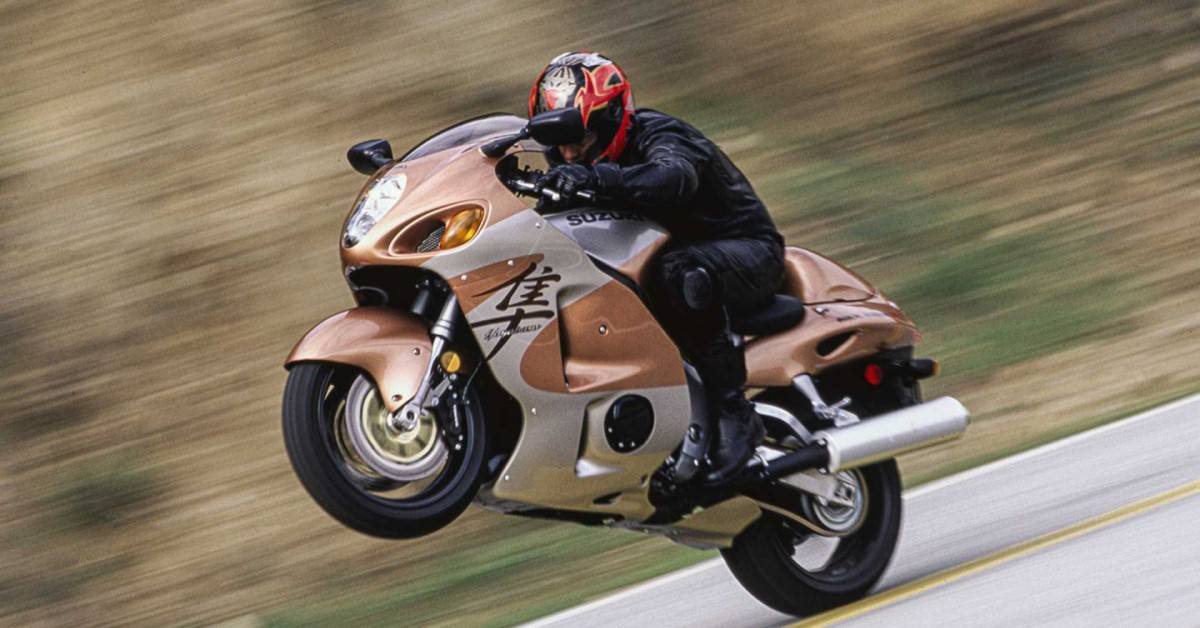 10 Classic Japanese Motorcycles We'd Love To Throw A Leg Over