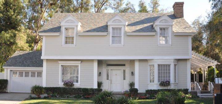 Here's What You Should Know About Tesla's Solar Roof