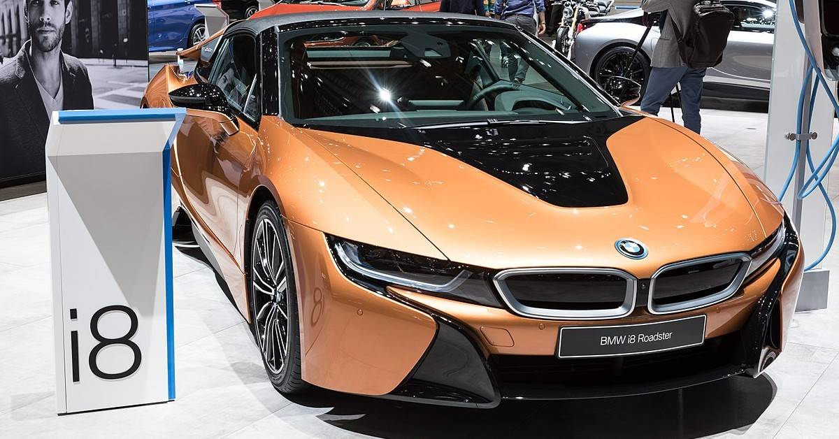 Here's What We Love About The BMW i8 Roadster's Plug-in Hybrid System