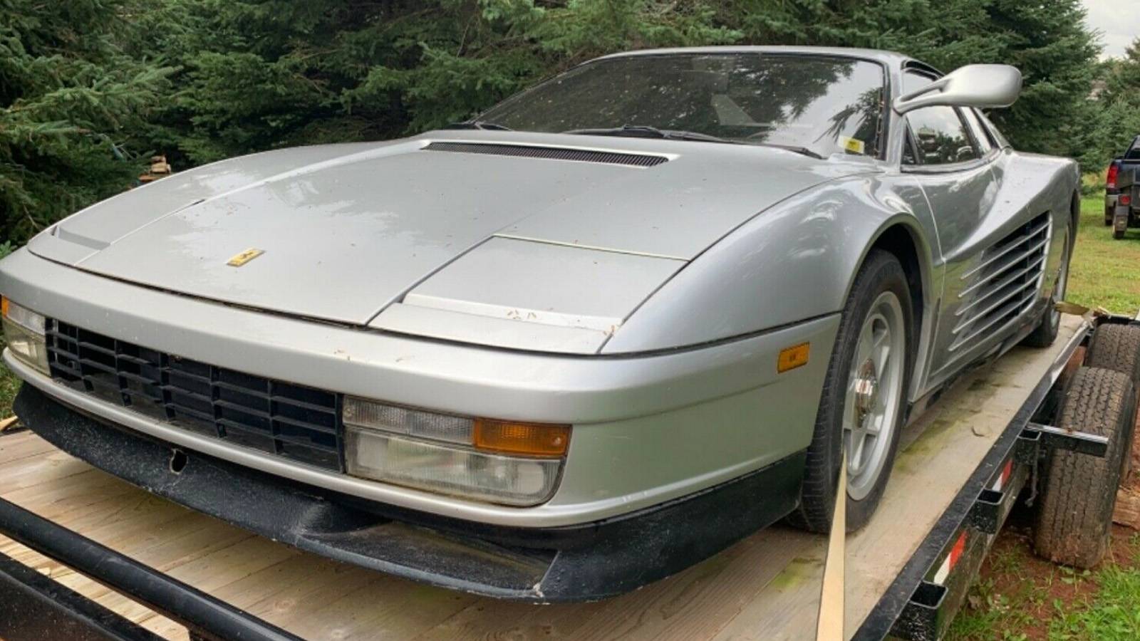 1986 Ferrari Testarossa Barn Find In Metallic Silver Needs An Engine ...
